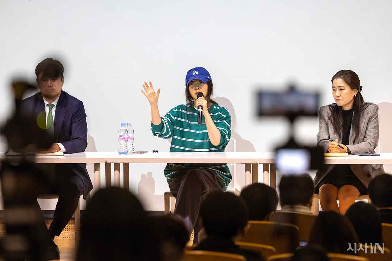 악화일로 걷는 뉴진스의 ‘혁명’